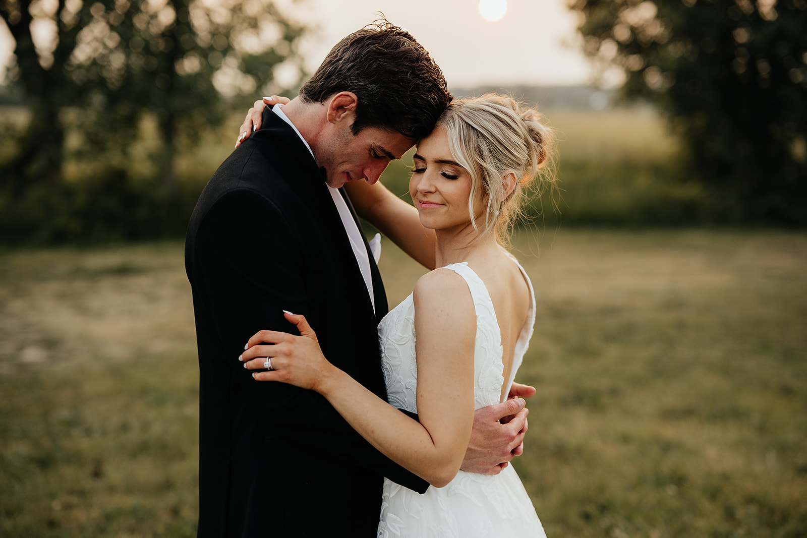 A Journeyman Distillery Wedding | Michigan Wedding Venue - Kim Kaye ...