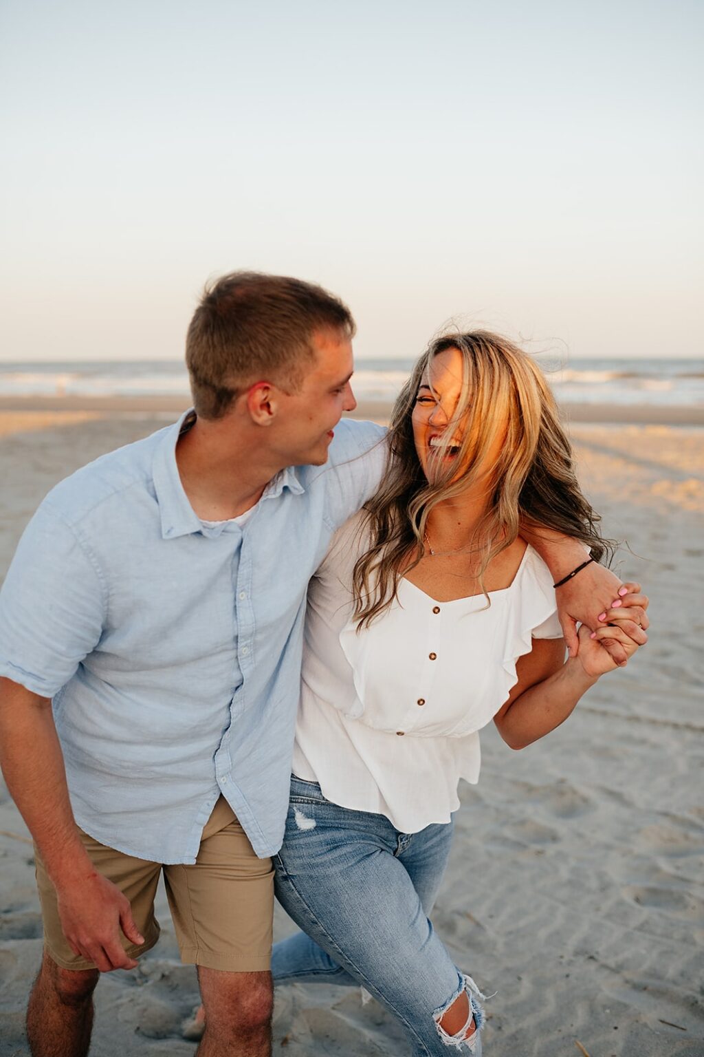 Laid-Back Charleston Engagement Photos in Folly Beach - Kim Kaye ...